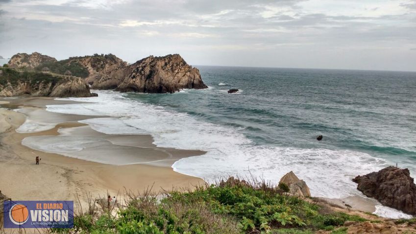 Realizan recorrido por los atractivos turísticos de la Costa michoacana